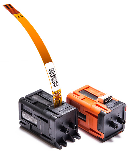 V200-Orange-and-black-450px - Xavitech - Intelligent pumps